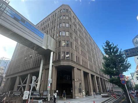 新宿区役所の施設や行き方 アクセスを紹介