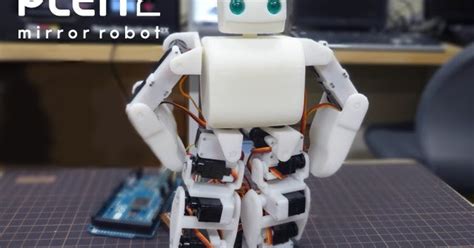 bricotronika robot humanoide plen2 open source