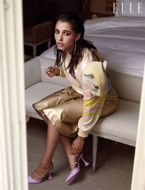 Pin By Kristen Miller On Portraits Naomi Scott Naomi Scott