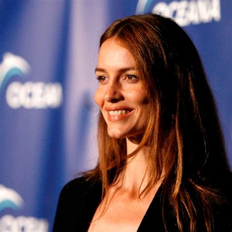 Actress Saffron Burrows 60 Photos Moonagedaydreamfilm