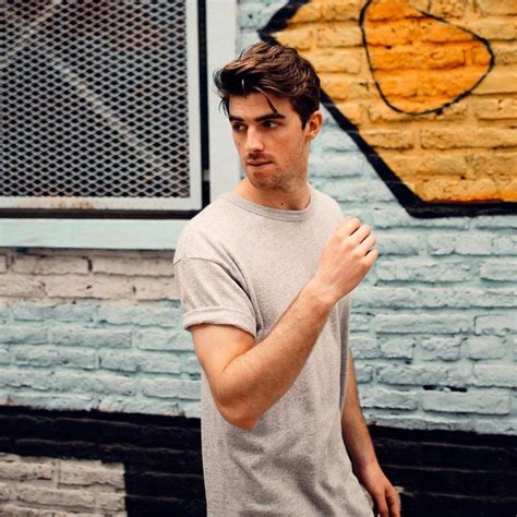 America's famous DJ/singer Andrew Taggart | Andrew taggart, Chainsmokers, Singer