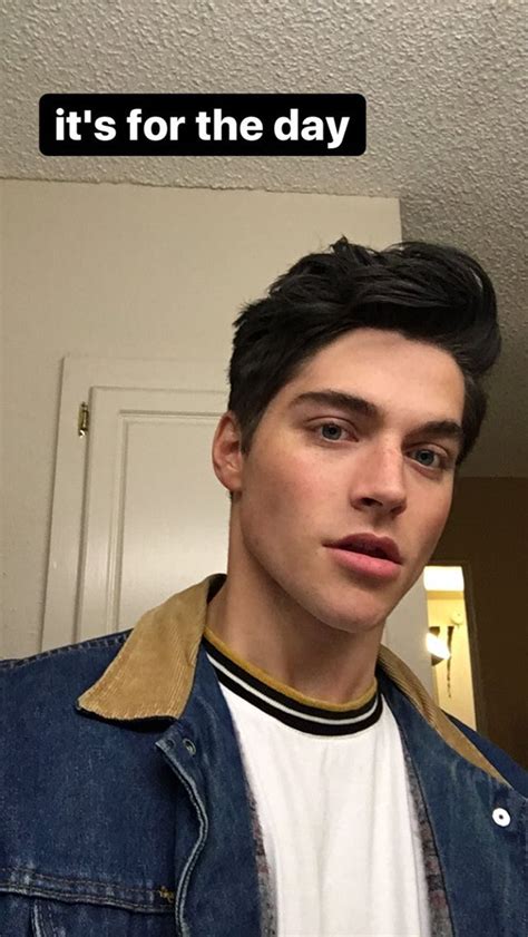 Pin De Migfungma Wanem Em People I Love Meninos Loiros Cabelo
