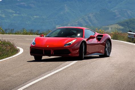 Ferrari 488 Gtb Specs Performance And Photos 2015 2016 2017 2018