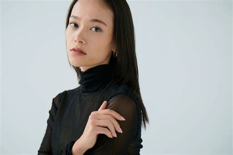 草刈麻有さんインタビュー「自分と向き合ったら、家族との向き合い方も変わった」約2年ぶりに芸能活動再開！｜＠baila（バイラ）