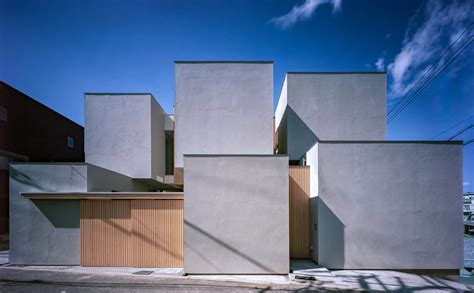 Concrete And Timber Blocks Shape House In Tsurumi Ku