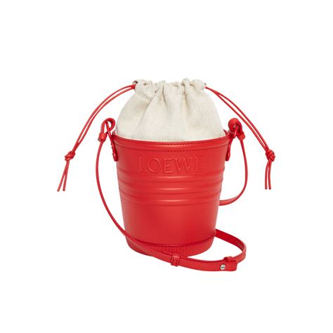 로에베 자드니에 포켓 인 카프스킨 레드 Loewe Kream