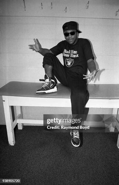 Busy Bee Photos And Premium High Res Pictures Getty Images