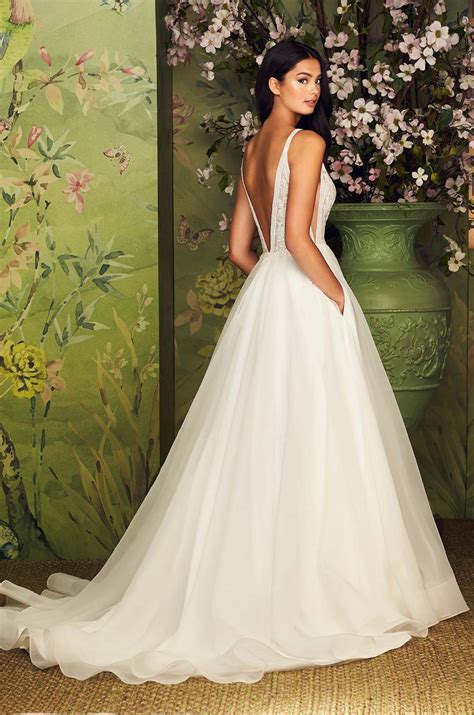Paloma Blanca Wedding Dresses