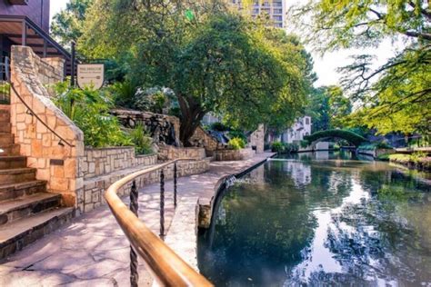 San Antonio Premium City Tour With Alamo And River Walk Cruise
