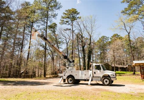 Whats New In Digger Derricks Capacity Speed Flexibility Safety