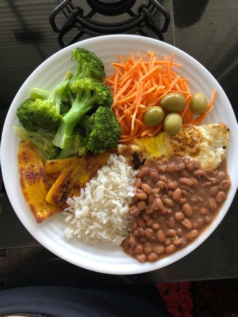 Marmitas Fit Aprenda A Criar Refeições Saudáveis E Saborosas Almoço Vegetariano Receitas De