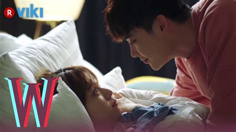 W Ep 7 Lee Jong Suk And Han Hyo Joo Cuddling In Bed Korean Drama