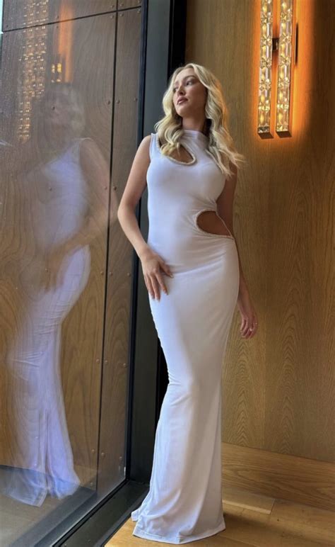 Vivia Dress Poison Ivy Dress Hire