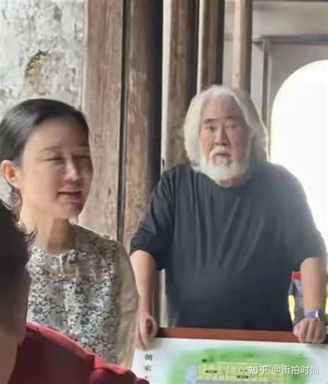 张纪中夫妇逛黄家大院,杜星霖生图又老又丑,和精修图差太多 知乎 张纪中夫妇逛黄家大院,杜星霖生图又老又丑,和精修图差太多 知乎