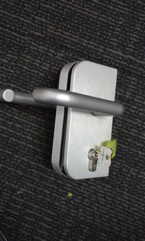 Dorma Glass Door Lockset Furniture And Home Living Security And Locks Locks Doors And Gates On