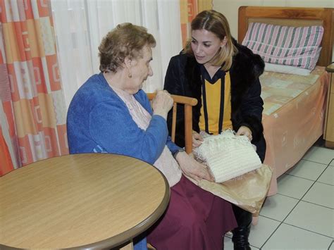 L Anzjani Residenti Fid Dar Tal Imtarfa Jagħmlu Xogħol Għall Karità Tvmnews Mt