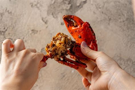 From Clicking Order To Savoring Lobster Perfection