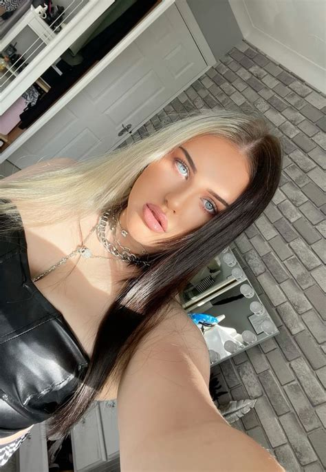 Split Hair Dye Dyed Blonde Hair Dyed Hair Split Hair