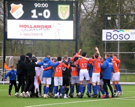 Geoffrey Eekhof Schiet Ons Sneek Naar De Halve Finale Van Het Bekertoernooi Groot Sneek