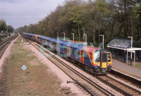 35mm Railway Slide Of Class 450 Emu 450051 Farnborough Copyright To