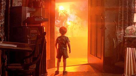 Spielbergs Close Encounters Streaming Just In Time For Disclosure Day