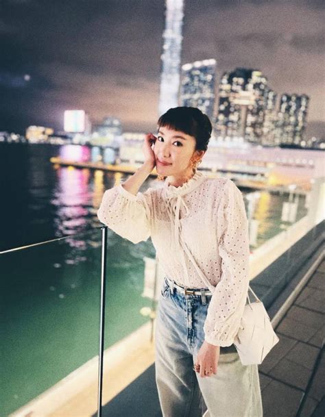 33歲蔣家旻被野生捕獲 打邊爐獲店員熱情招呼 尷尬樣勁可愛！