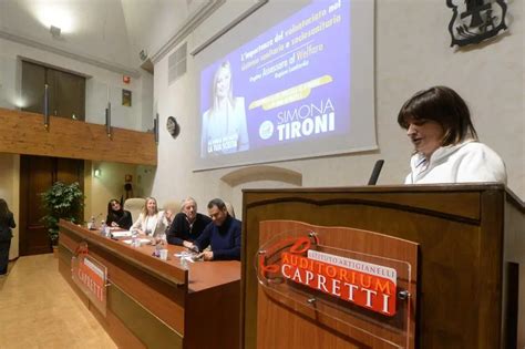 Guido Bertolaso Allauditorium Capretti Giornale Di Brescia