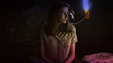 Wahre Geschichte Ein jähriges Mädchen wird entführt und in einem Bunker festgehalten YouTube