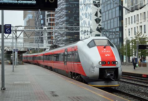 Vy Nsb Class 73 141 Oslo Train Station David Minolta Flickr