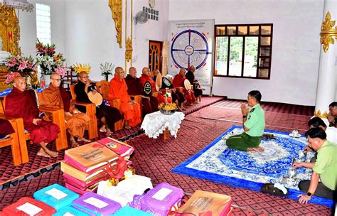 ဒုတိယဗိုလ်ချုပ်ကြီးလူအေးနှင့် တာဝန်ရှိသူများ ရခိုင်ပြည်နယ်အစိုးရအဖွဲ့မ