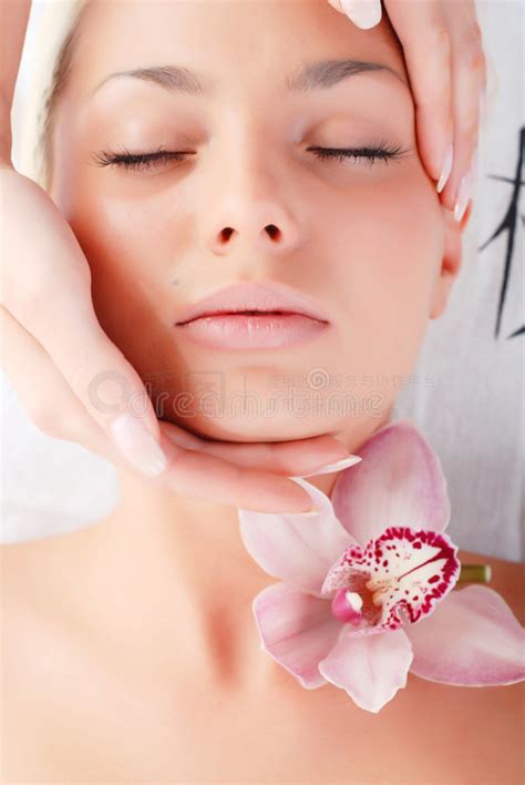 白色高清图片 女人的脸 女人的脸图片免费下载 5165500304 千图网pro