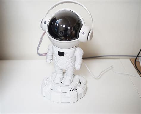 우주인 무드등 4세대 블루투스 스피커 밤하늘 오로라 우주 빔 프로젝터 후기