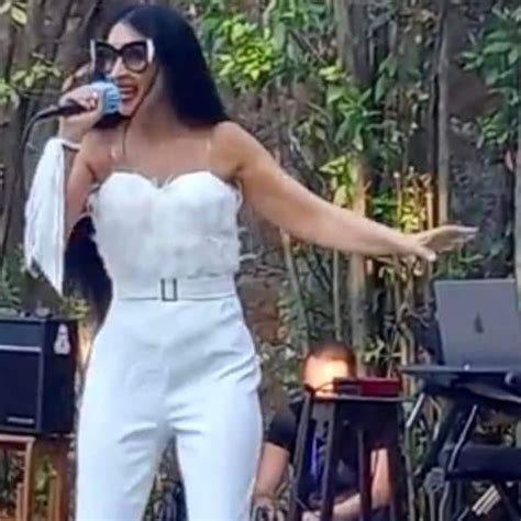 Midey Madey Cantante Cantautrice Paroliere Youtube