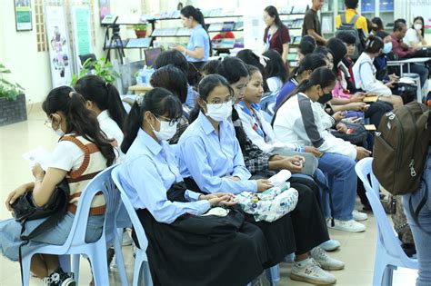 ឱកាសការងារបន្ថែម នៅថ្ងៃទី២៨ ខាងមុខនេះក្រុមហ៊ុនធំៗចំនួន ៣ ផ្ដល់ការងារជាង ២០០កន្លែង