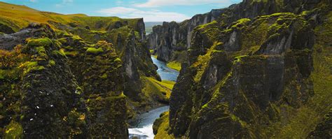 Fjaðrárgljúfur Canyon Iceland 5120 X 2160 Rwidescreenwallpaper