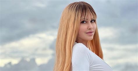 Andrea Abeli Biography 28 Photos Age Height Real Name Instagram