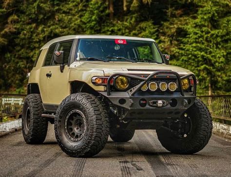 Off Road Toyota Fj Cruiser