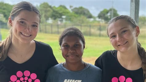 Cairns Artist Anna Eglitis Opens Solo Exhibition ‘world Turned Upside