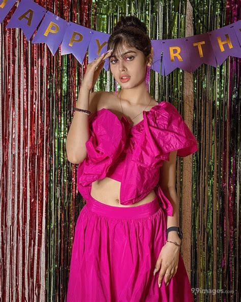 Riva Arora Wallpapers Top Free Riva Arora Backgrounds Wallpaperaccess