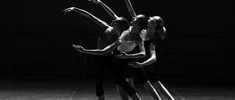 Love Fear Loss Падшие ангелы и Touch The Light в Astana Ballet