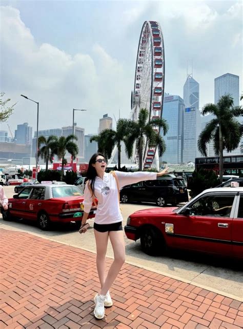 多图预警！卓识晒照游玩中国香港 自由驾驭各种穿搭风格中国女篮女篮厦门白鹭季后赛手机新浪网