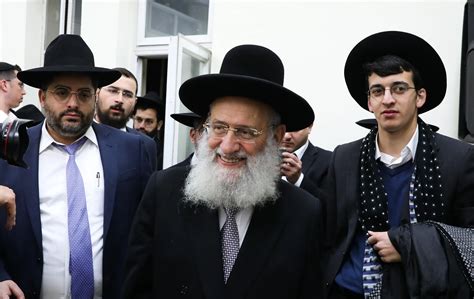 הרב אלבז עשיו רק נראה מנצח אבל יעקב מחזיק את הסוף ערוץ 2000