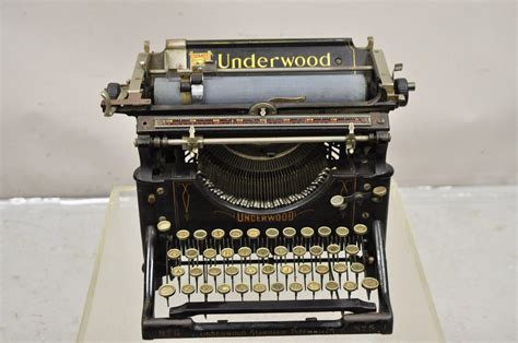 Antique 1920s Underwood Typewriter Standard Typewriter No 5 At 1stdibs