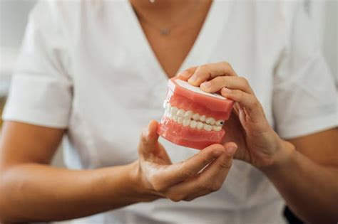 How To Tell If Your Dentures Are Too Big 5 Important Signs