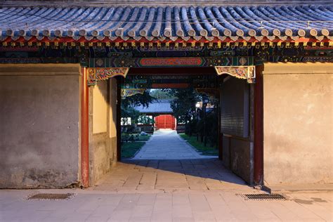 北京十三中 83 上大学一年后的教师节回到北京市第十三中学，当时校园正在修缮，初中部也临时驻扎在实验楼。我们和校园都 Flickr