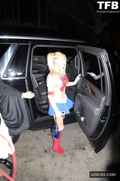 Paris Hilton Sexy Seen Showcasing Her Stunning Figure At Casamigos