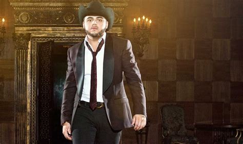 Gerardo Ortiz Responde A La Controversia Con La Portada De Su Nuevo