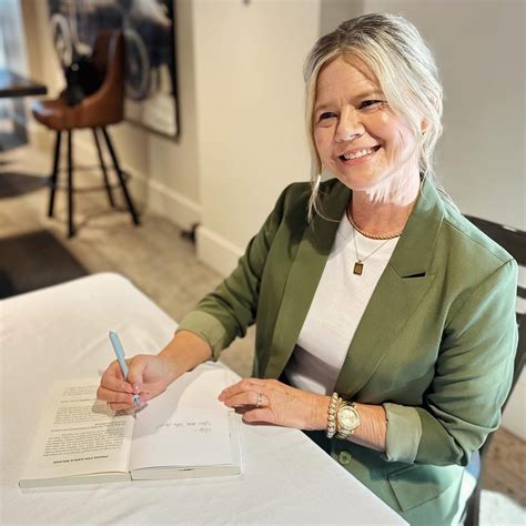 Book Coach Darla Nelson