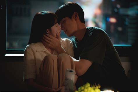 Lee Sung Kyung And Kim Young Kwang Are Firm About Their Love Despite