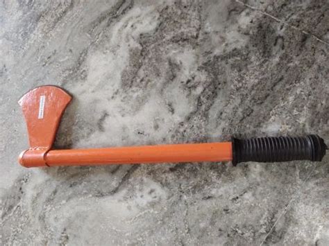 11 16 Inch Iron Garden Axe At Rs 75 Garden Tools In Rampur Id